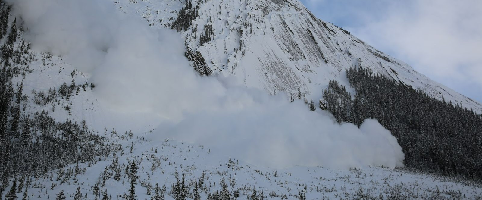 Icefields Parkway reopened after avalanche work - News