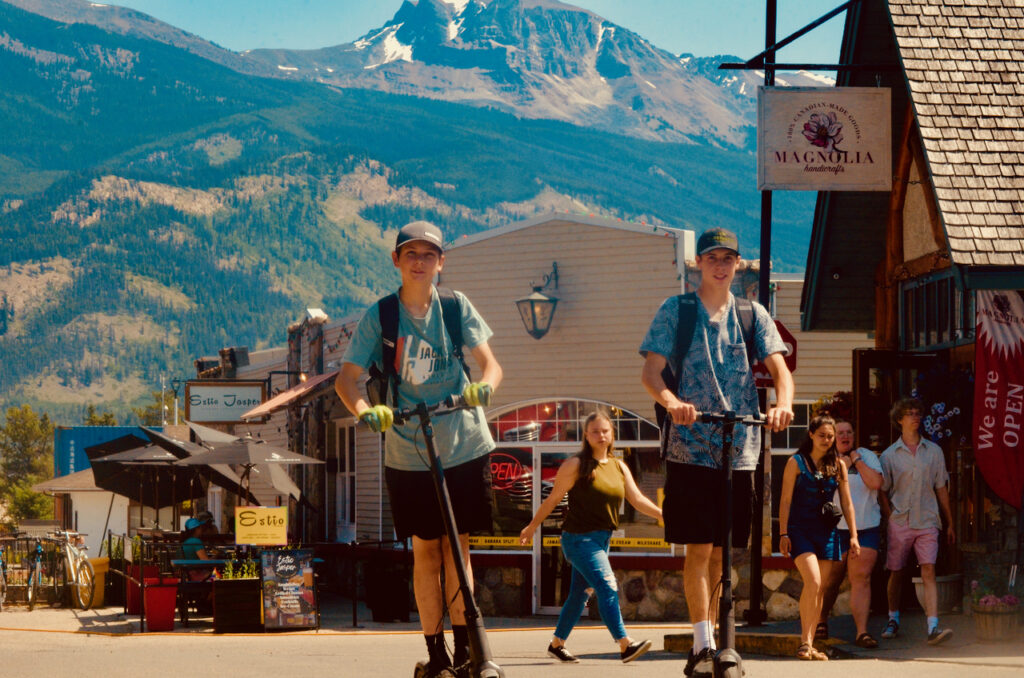 Scoot on, Jasper - News