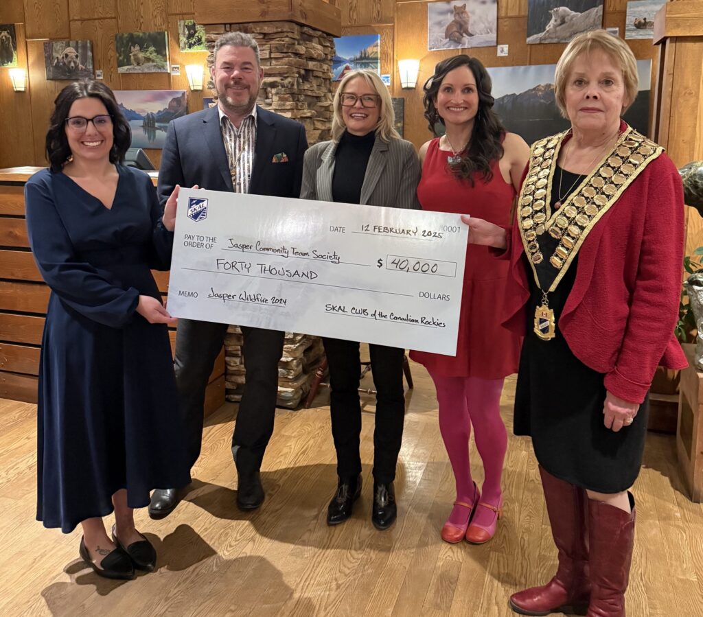 Black ties and hockey pucks: Two donations, one cause - News